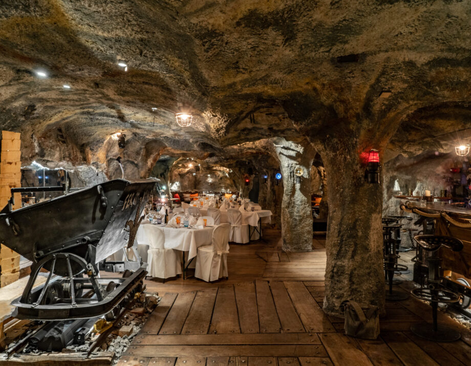 Corporate Events at HUUS Gstaad - Professional & Flexible Venues